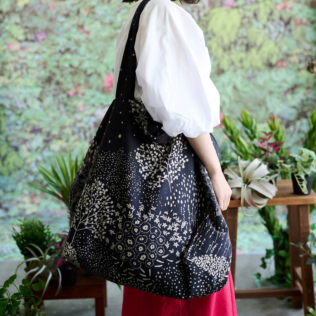 echino Plants Linen Cotton Canvas | Kokka Fabrics – Kokka USA, Inc.